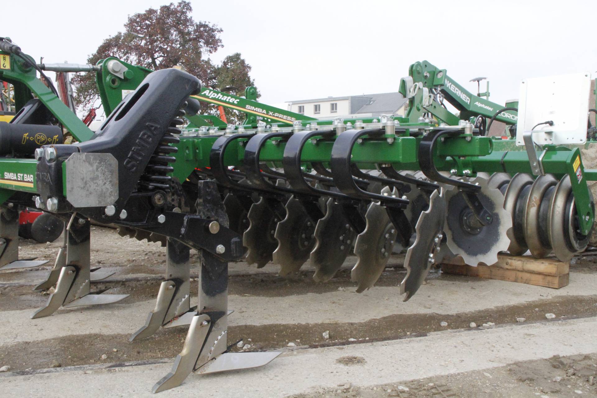 16.0096 SIMBA Great Plains X-Press avec ST bar machine de démonstration ...
